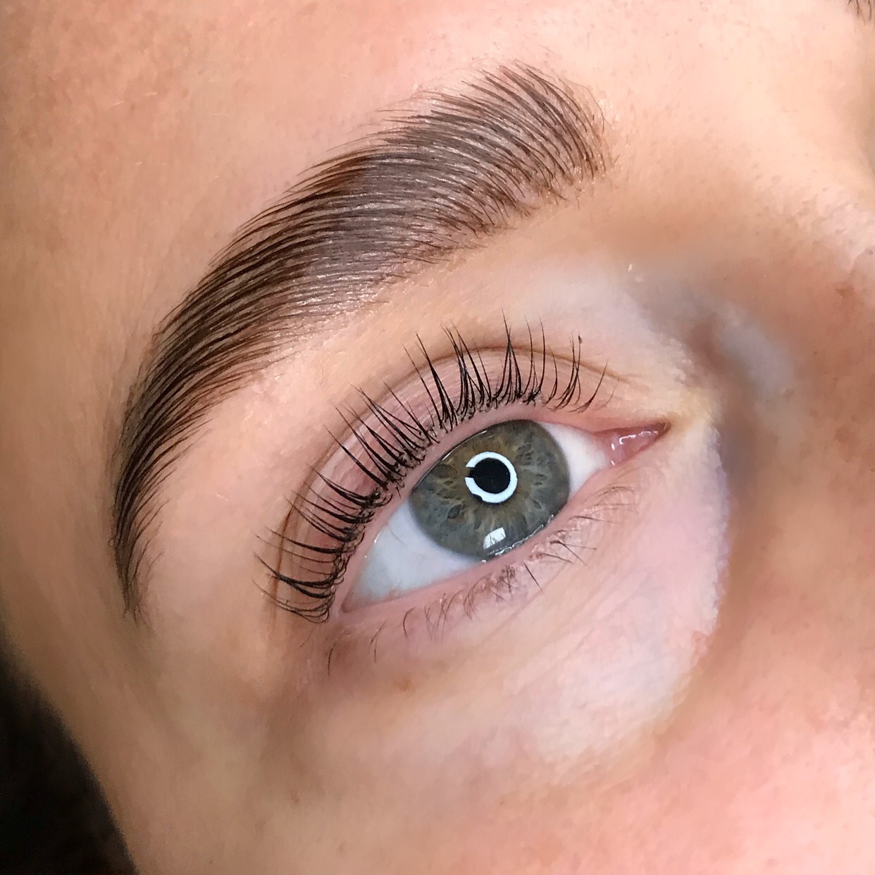 Yumi lashes & brows keratin behandling